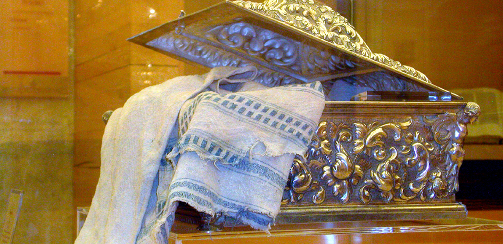 Discover The Sacred Tablecloth of Coria – Official Tourism Website of Coria